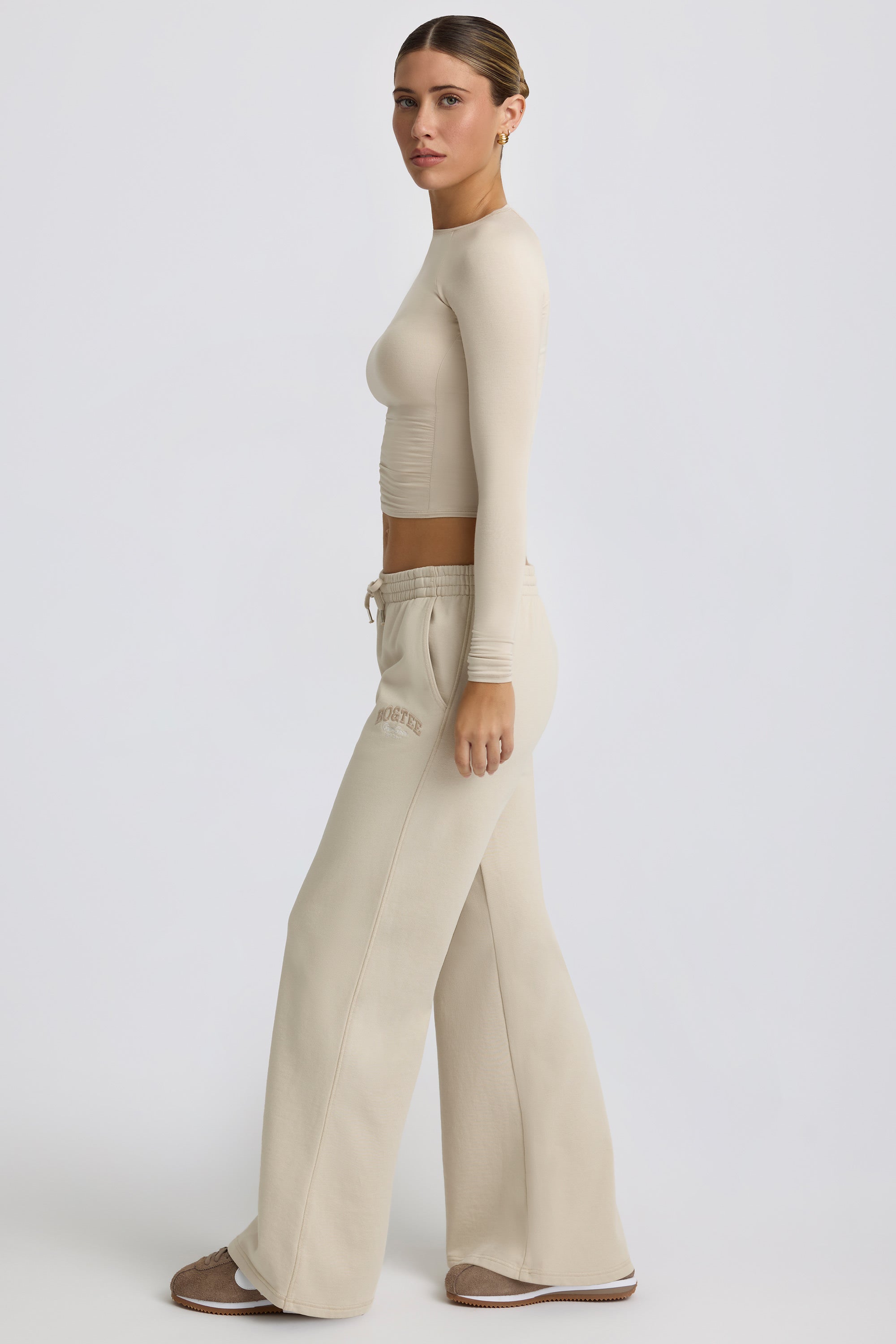 Low-Rise Wide-Leg Joggers in Bone – Bo+Tee